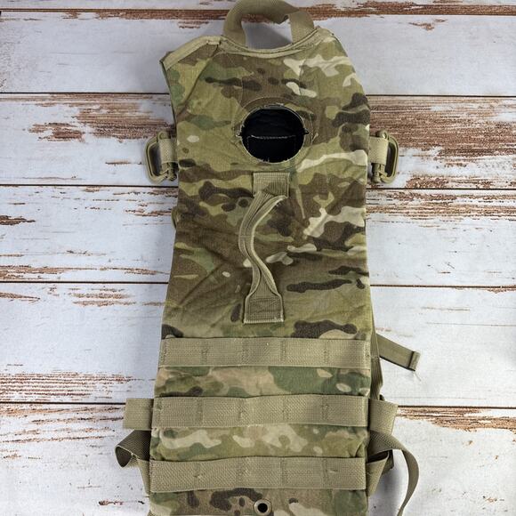 Bags | Us Army Ocp Multicam Molle Ii Hydration System Carrier Water ...